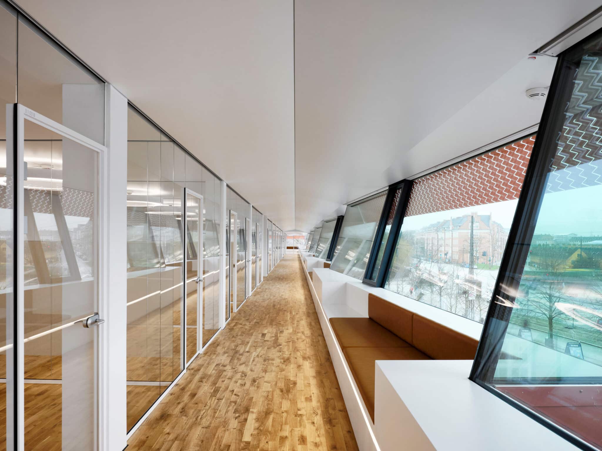 Lamper, Barrisol strækloft, træpanel, akustik og belysning · Lumière ...