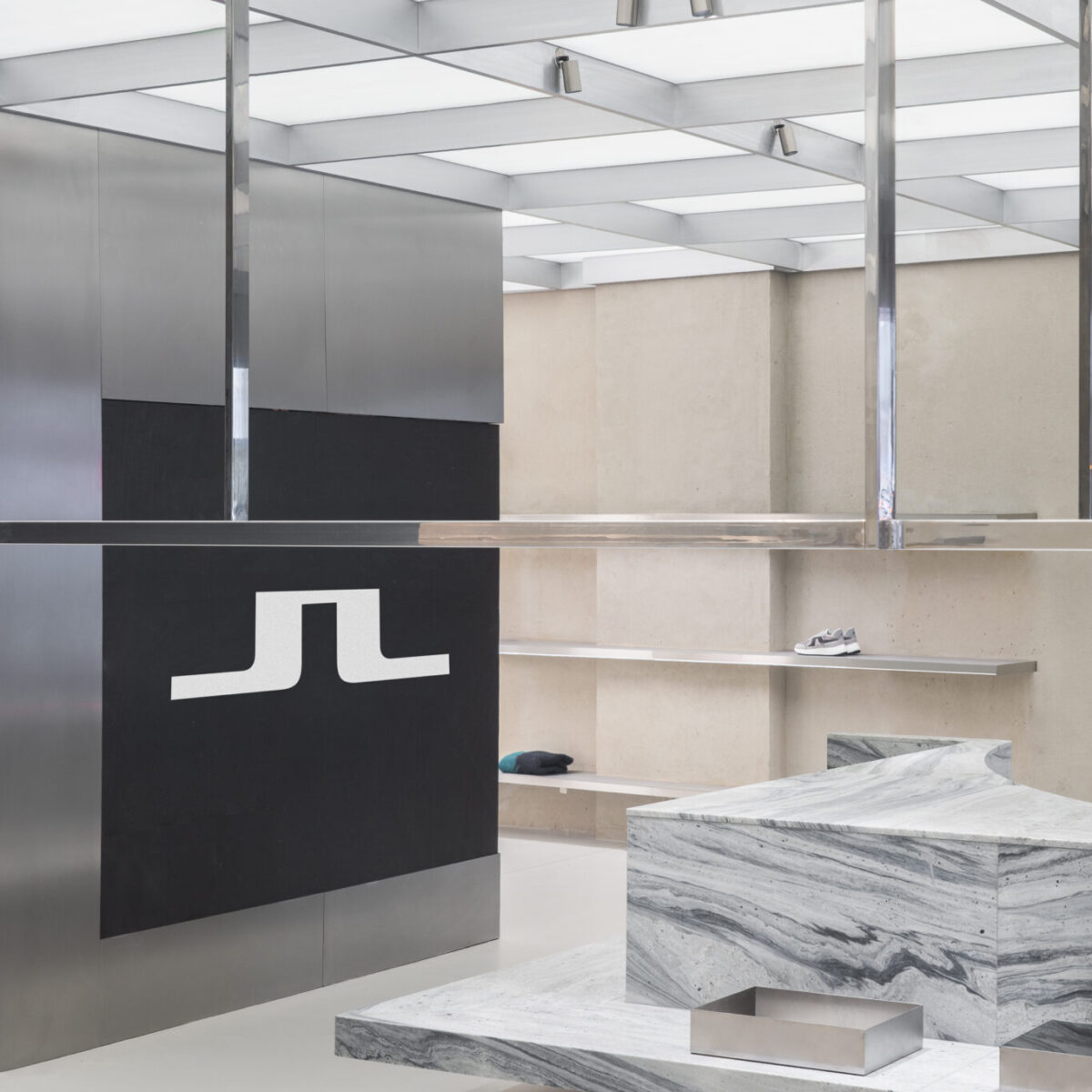 J.LINDEBERG | Flagship Store · Lumière Group A/S